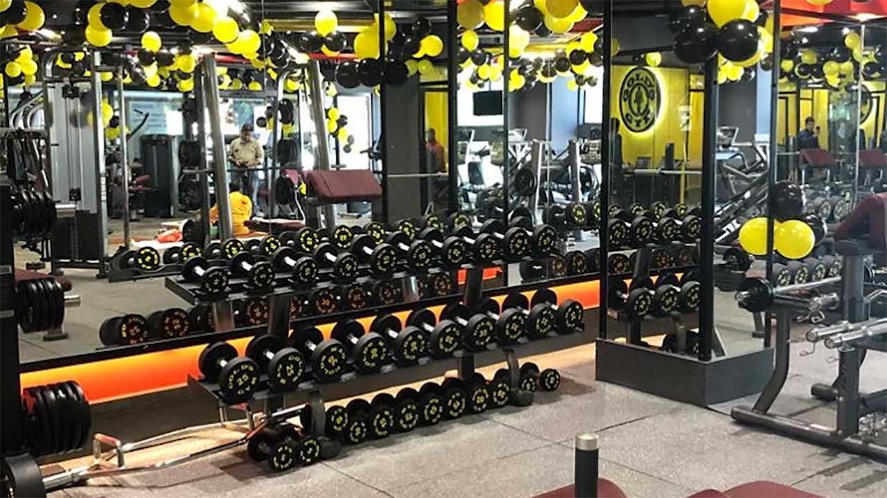 Golds Gym Hazratganj - Deal Konnect