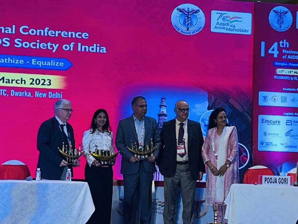 Dr Neha Gupta - Fever, HIV, TB & Infectious Diseases Physician, Fortis ...